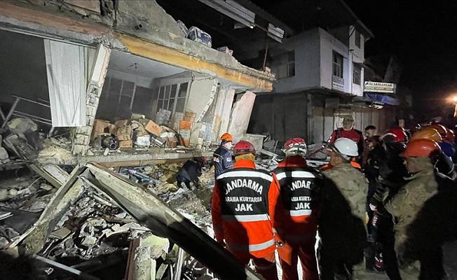 Hatay'ın Defne ilçesinde 6,4 büyüklüğünde deprem meydana geldi - Önce ...