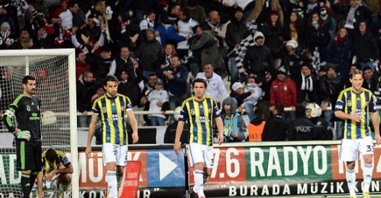 Fenerbahçe derbilerde kayıp - Önce Vatan Gazetesi Fenerbahçe derbilerde kayıp - Önce Vatan Gazetesi