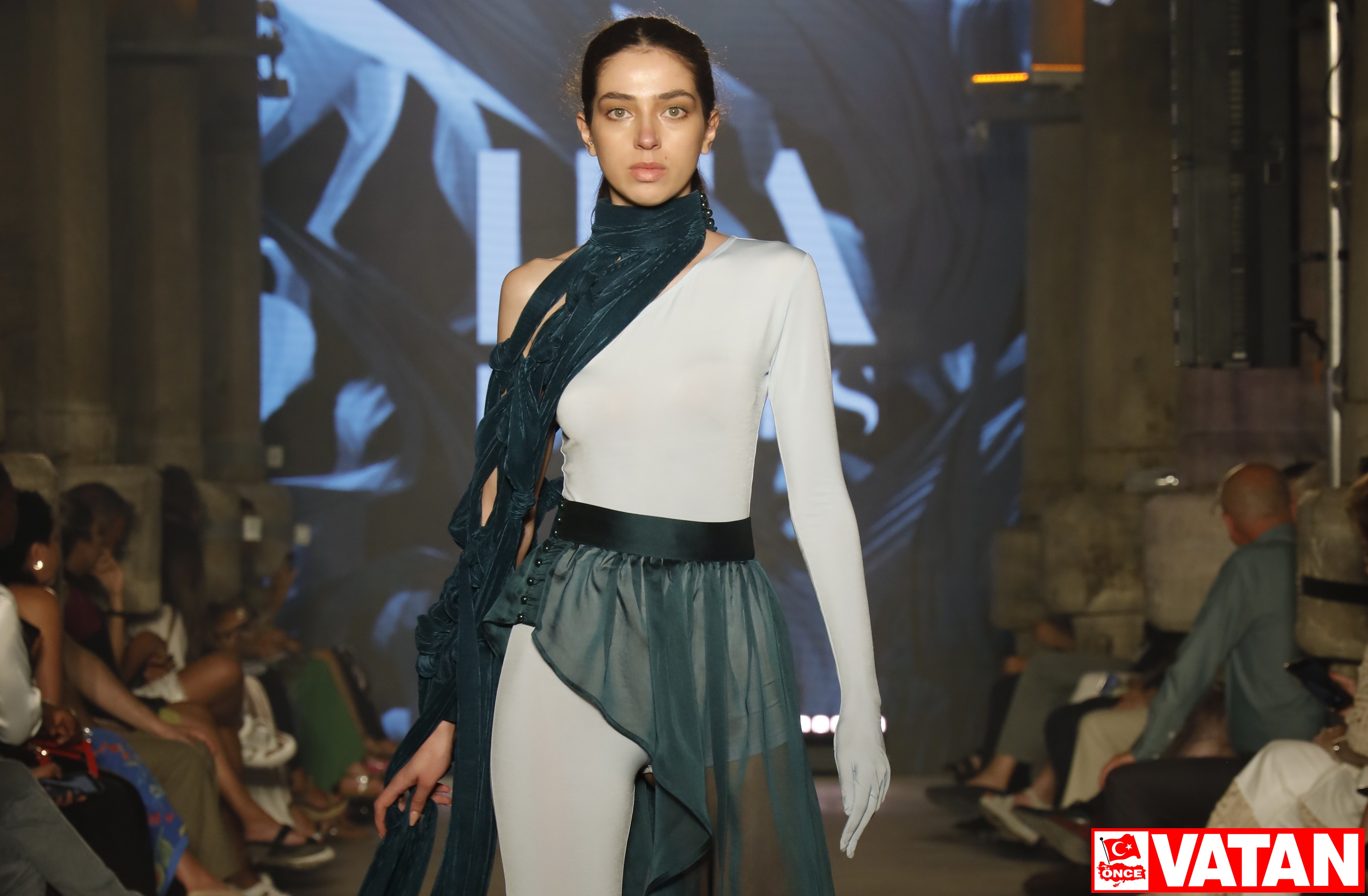 IFA PARIS İstanbul Kampüsü, Mezuniyet Defilesiyle Moda Tutkunlarını ...