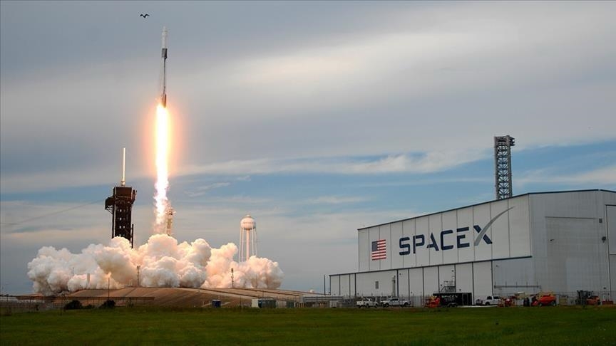 Elon Musk, Endonezya'da Starlink uydu internet hizmetini devreye soktu ... Elon Musk, Endonezya'da Starlink uydu internet hizmetini devreye soktu ...
